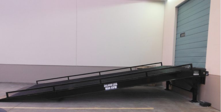 5 Warehouse Loading Dock Safety Tips - Dura-Ramp